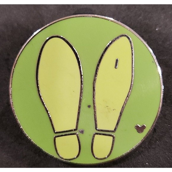 Disney | Jewelry | Disney Trading Pin Goofy Character Footprints Hidden ...